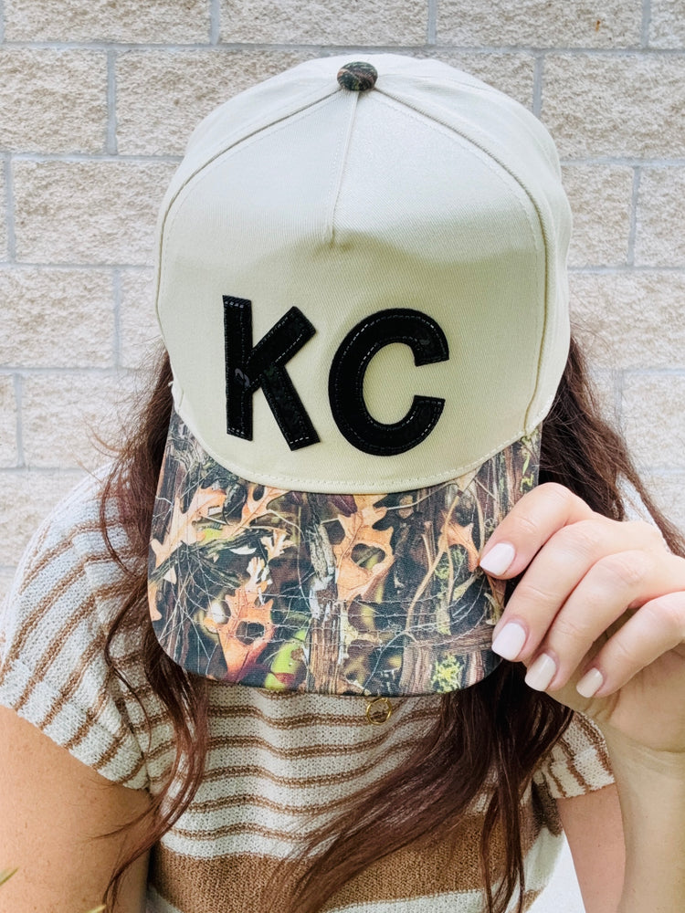 KANSAS CITY – Shop Embellish Boutique